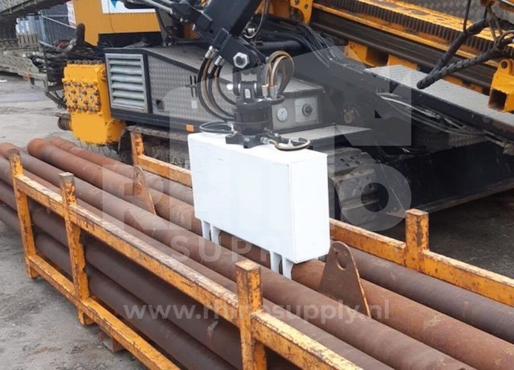 Rhino Pipe Handler 5″ with rotator/manipulator – Rhino Supply Drilling ...